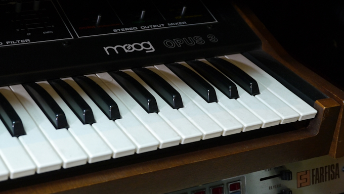 KitMonsters – Moog Opus 3. The music makers’ guide to making music.