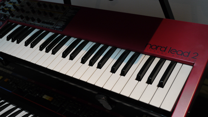 KitMonsters – Nord Lead 2. The music makers’ guide to making music.