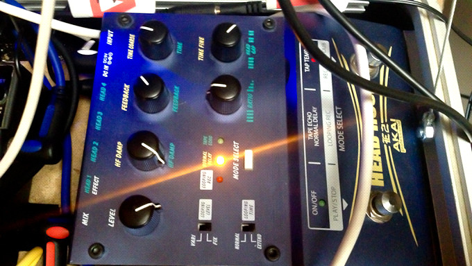 KitMonsters – Akai HeadRush E2. The music makers’ guide to making music.